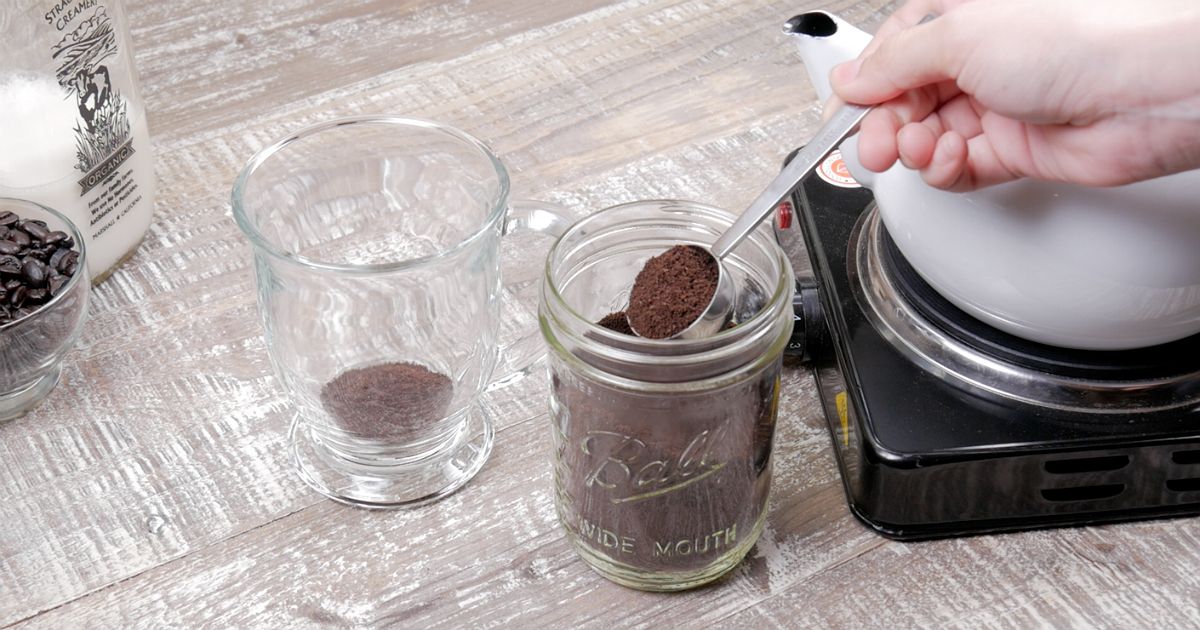 how to make coffee ground candles