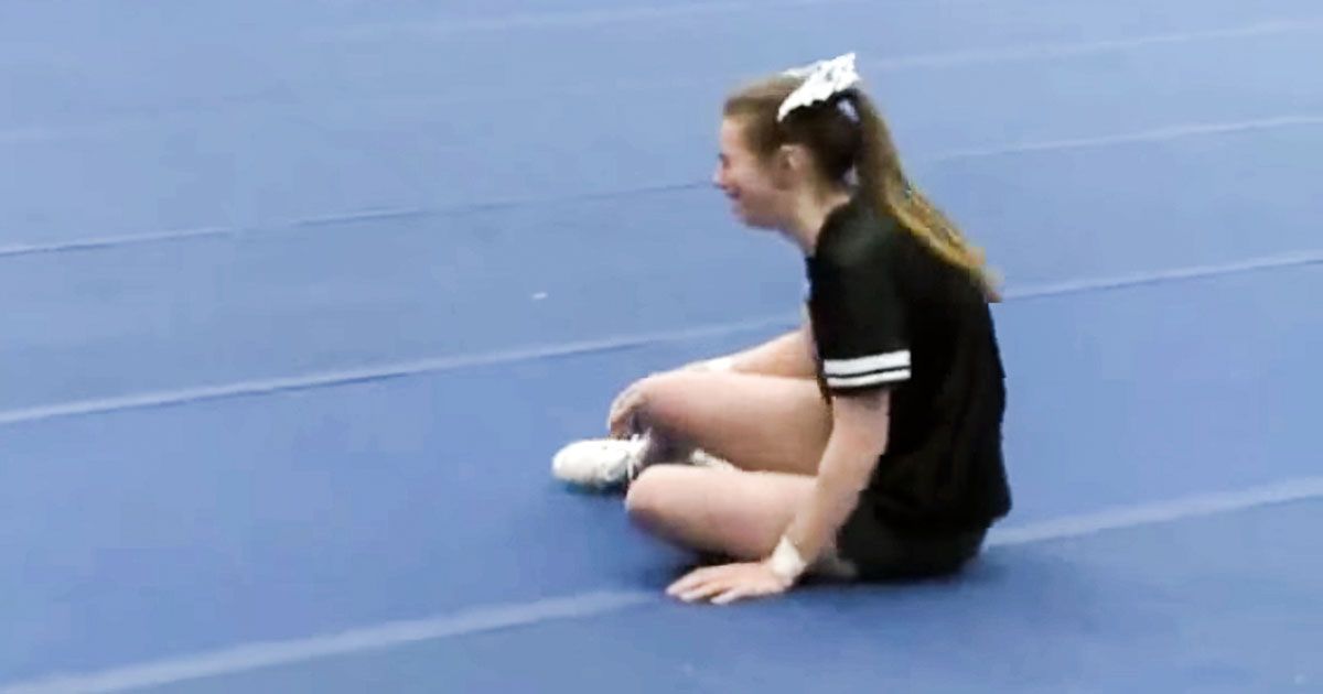 Cheerleader Gets An Emotional Surprise Before Her Routine Sf Globe