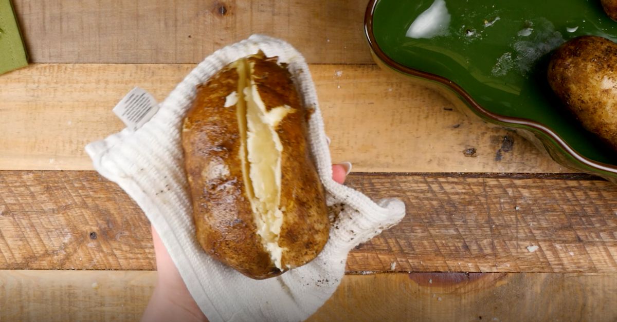 5+ baked potato recipes that make a tasty side dish - Cooktop Cove