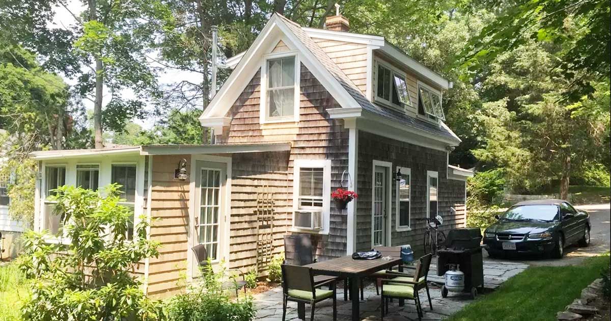 Tiny cottage in Massachusetts would be the perfect place for a family ...