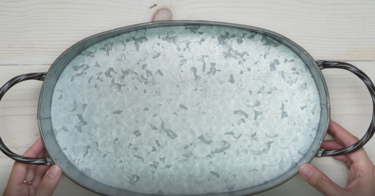 Whip out a metal tray and copy these DIY ideas